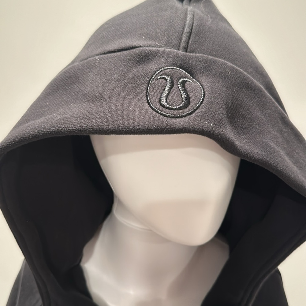 Lululemon Hawaii Exclusive Limited Edition Crop Top H… - Gem